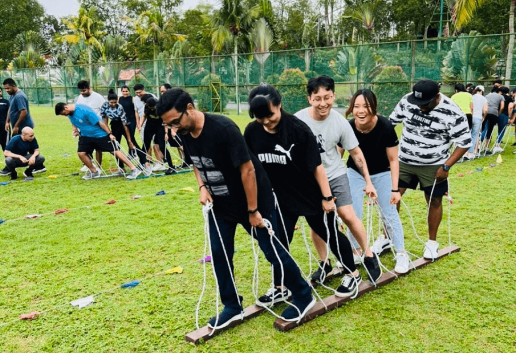 Rolling Arrays Fun Team Outing - Rolling Arrays